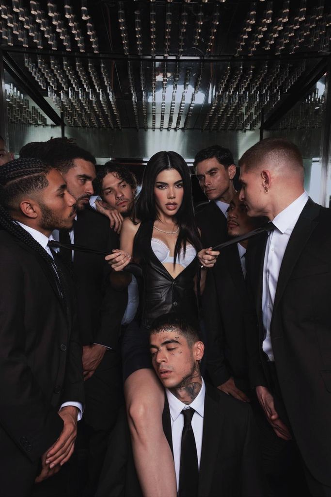 Kenia Os florece con 'Belladona', su etapa más audaz y poderosa: 'Es un ...