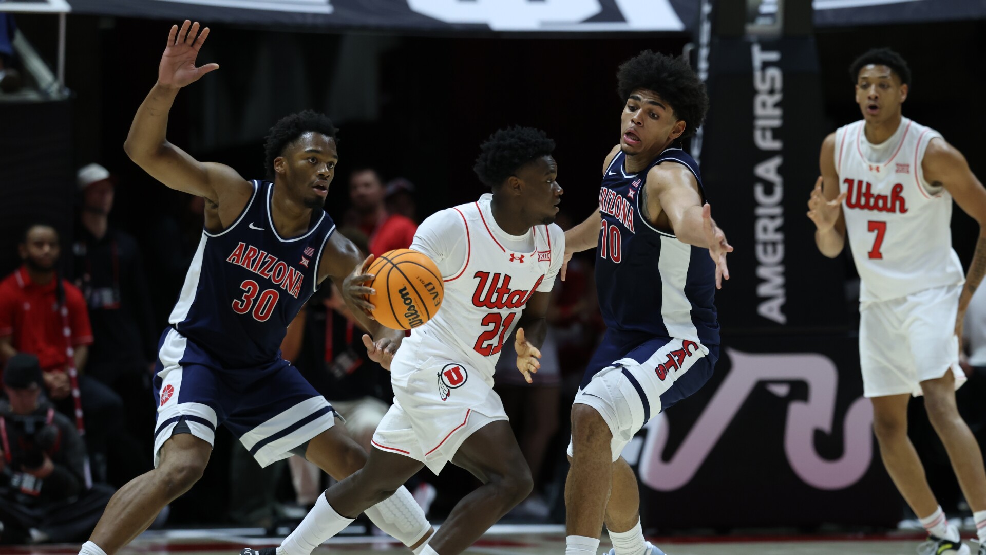 Arizona unanimous No. 1 for first time; Saint Louis, Miami of Ohio join ...