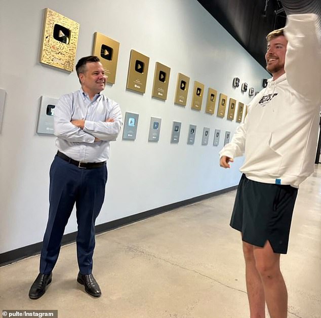 The MAGA 'agent of chaos' insiders say is Trump's secret attack dog in ...