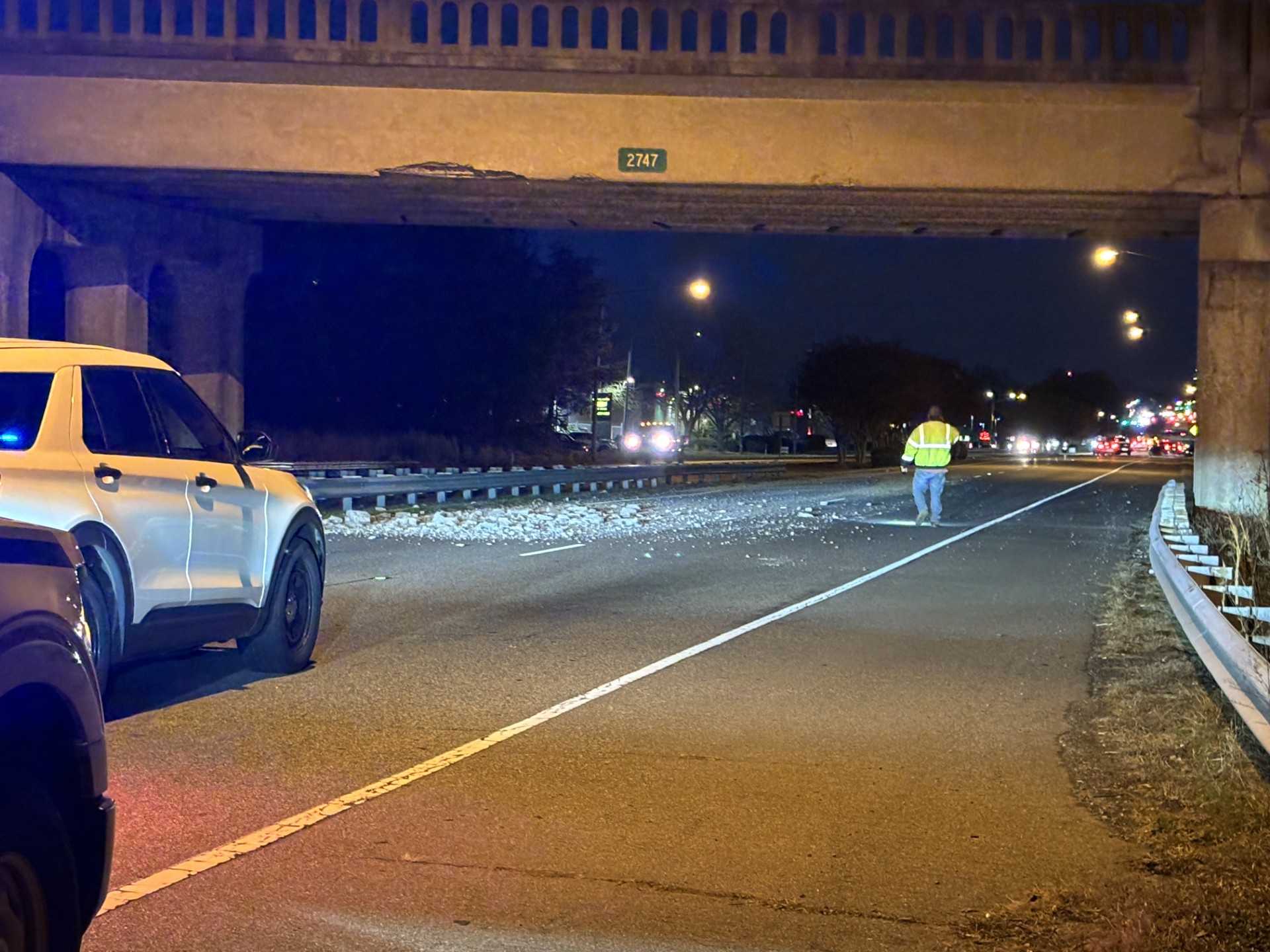 Peters Creek Parkway reopens after unknown vehicle hits overhead bridge ...