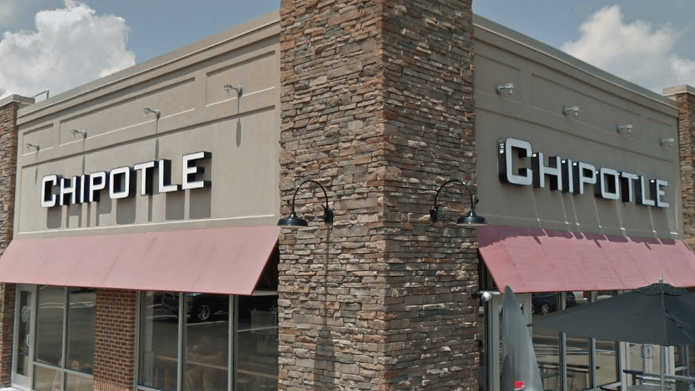 Shot fired accidentally inside West Side Chipotle, suspect arrested