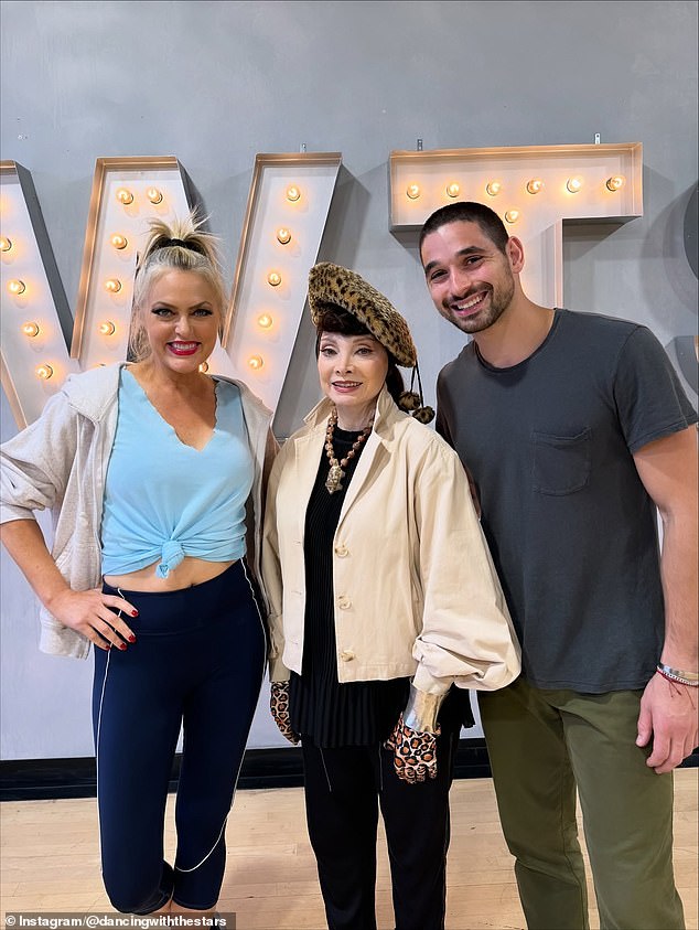 'Mickey' hitmaker Toni Basil looks incredible at 82 - see her now