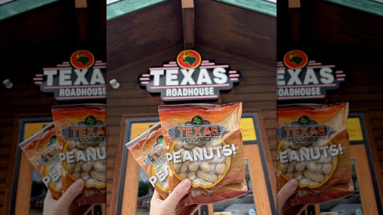 10 things to know before you eat at Texas Roadhouse