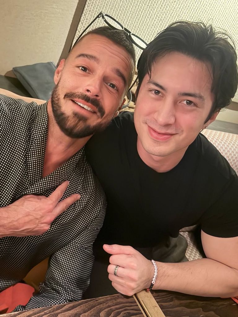 Ricky Martin y Hudson Williams sorprenden con su aparición en Milan ...