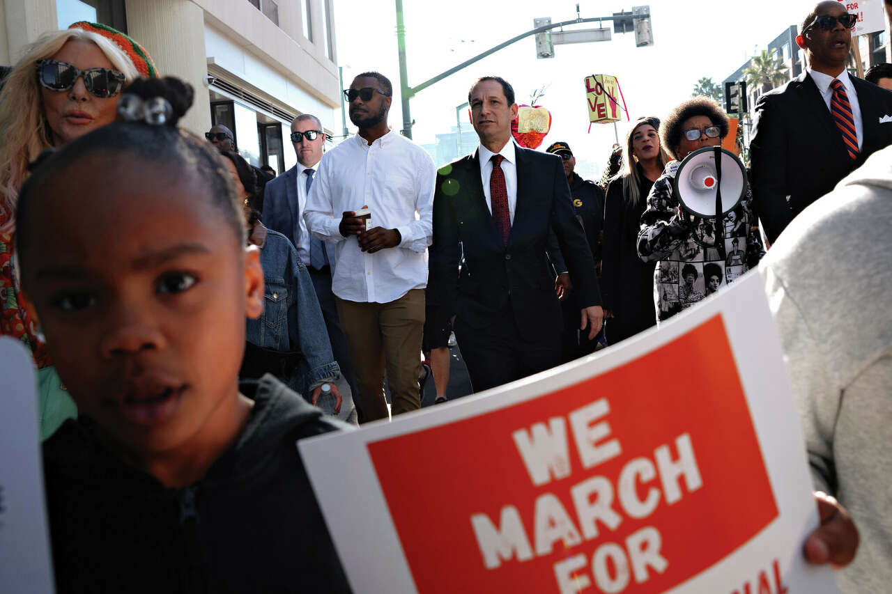 MLK Day: SF and Oakland marchers honor civil rights icon amid national ...