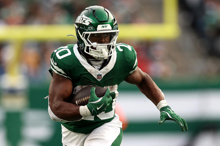 Breece Hall predicted to leave Jets for AFC contender