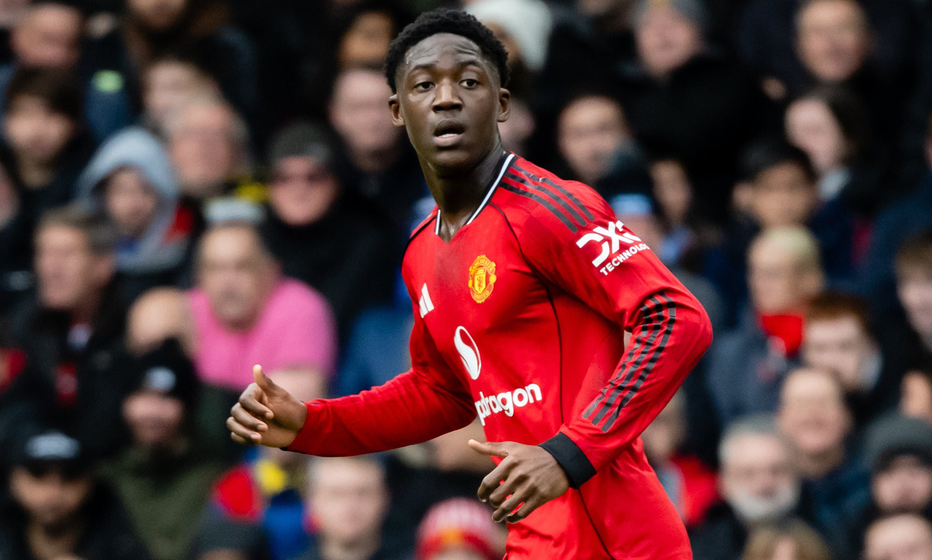 Kobbie Mainoo's Man United U-turn: Star, 20, wants to stay after being ...