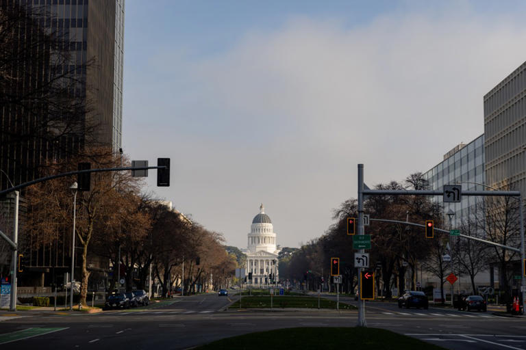 Dem Rep. Eric Swalwell insists he does live in California, hits back at ...