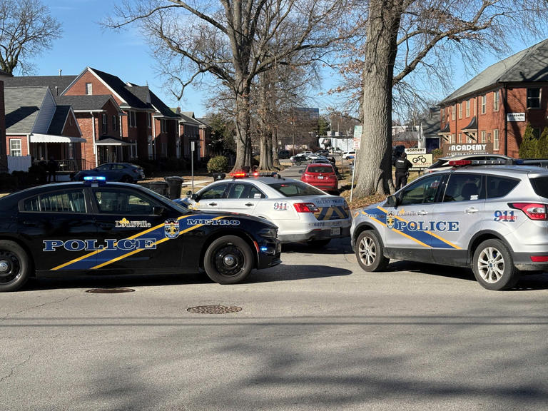 Docs: Man held baby hostage during hourslong standoff near St. Matthews