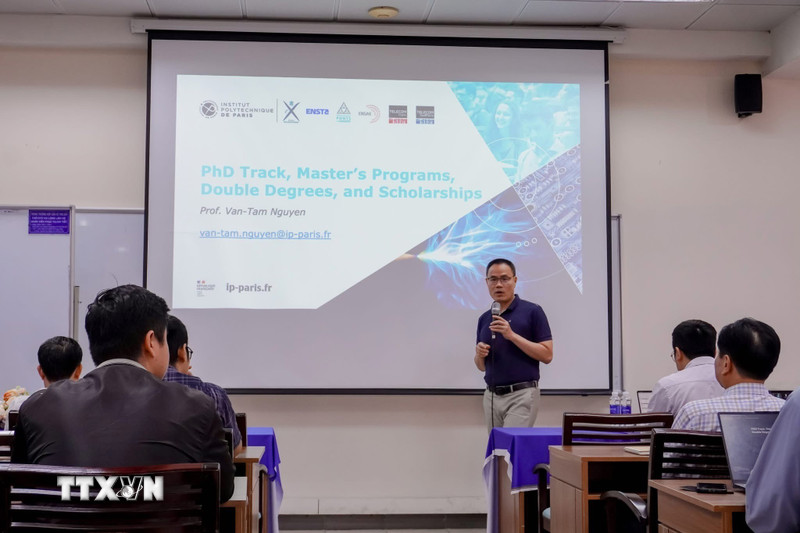 Đại hội XIV của Đảng: Lựa chọn chiến lược về AI là cơ hội đột phá của ...