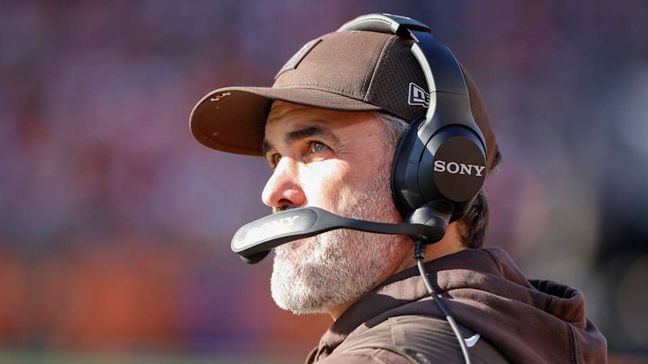 Kevin Stefanski makes first bold move with Falcons by letting veteran ...