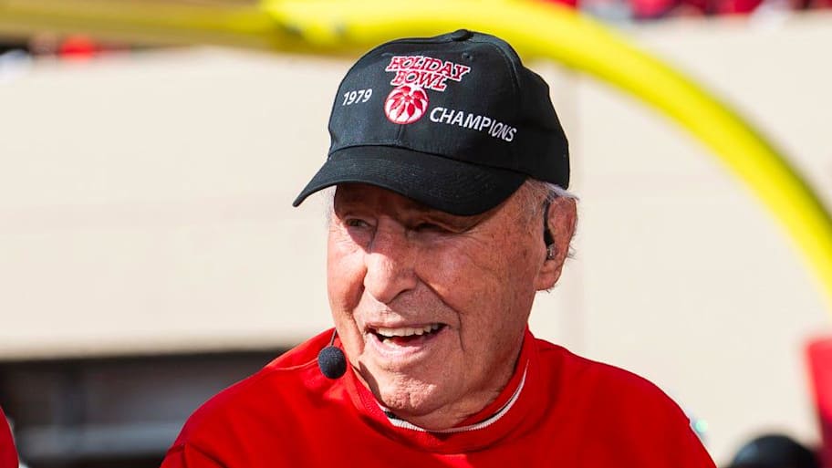 Indiana legend not expected at national championship game