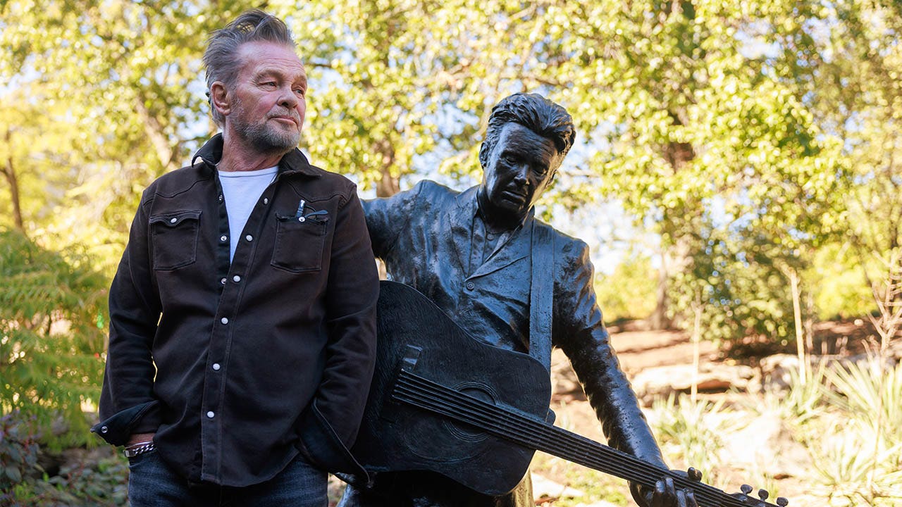John Mellencamp’s decades-long devotion pays off as Hoosiers make ...