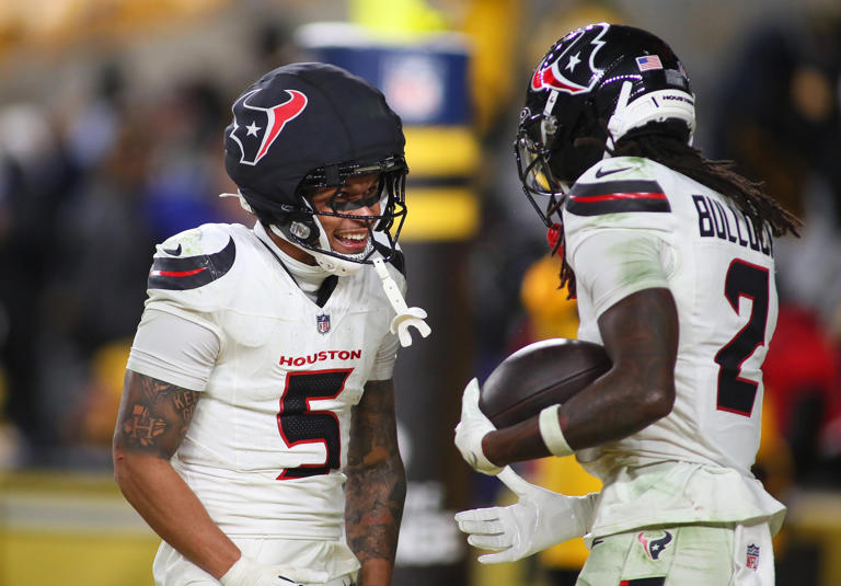 Texans PFF grades: Top & bottom defensive players in loss vs. Patriots