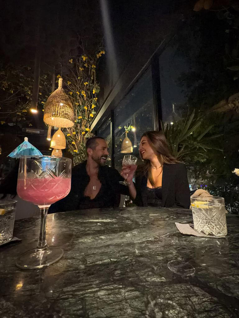 José Ron celebra 14 meses de noviazgo con Lizy Martínez