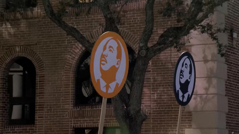 ‘This is what America is’: Crowds reflect on legacy at MLK Power of a ...