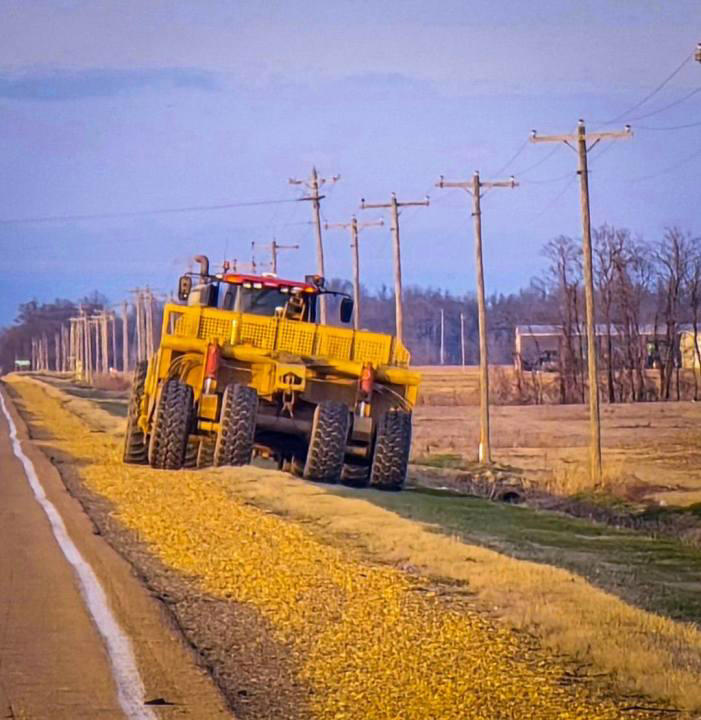 One airlifted after tractor, truck collide in Mississippi