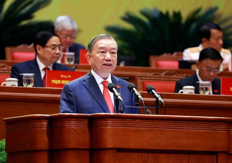Vietnam's Lam pledges growth above 10% despite global challenges