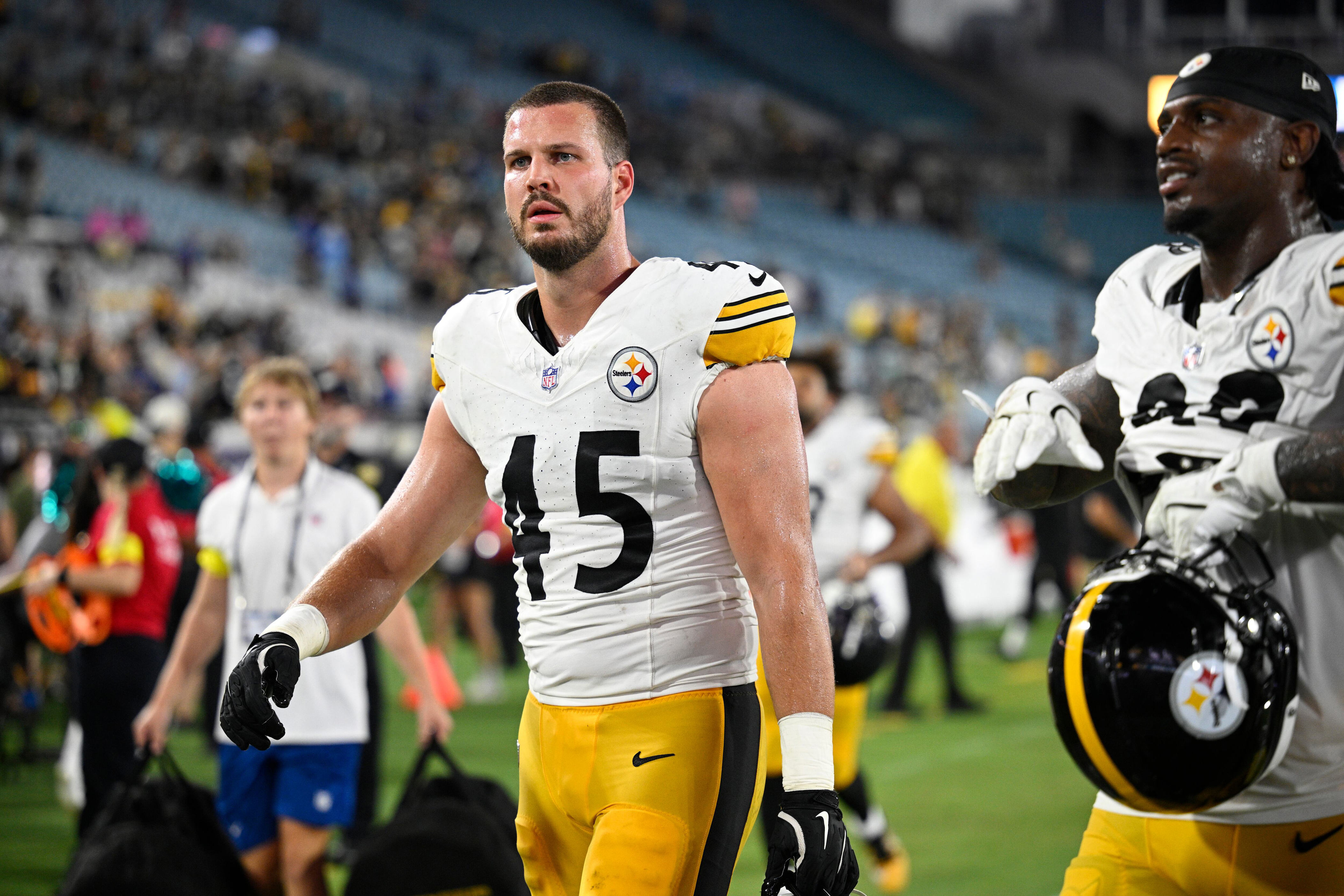 Steelers bring back German edge rusher