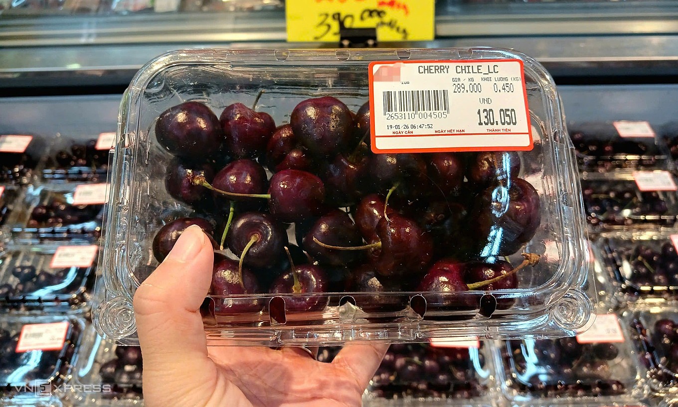 Cherry prices halve as supply soars