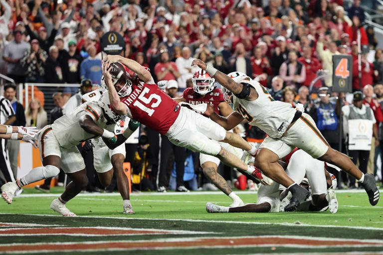 IU football wins first ever national championship, beating Miami