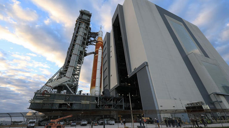 NASA completes key weekend work for Artemis II wet dress rehearsal as ...