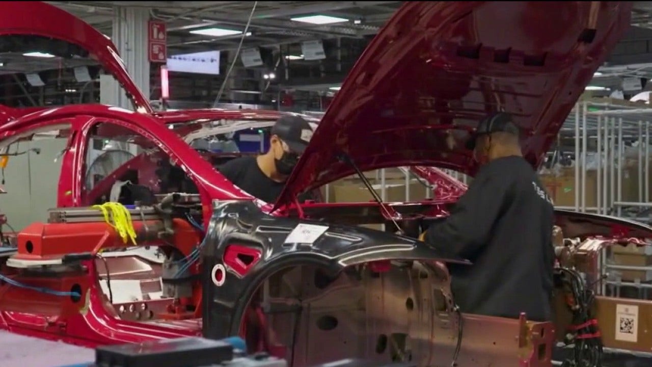 US tariffs mostly paid by American importers and consumers, report suggests