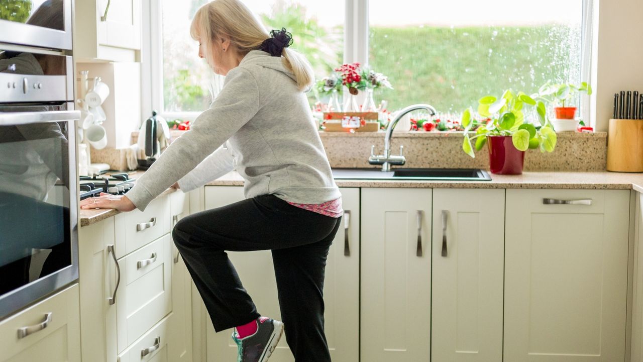 A doctor says all it takes is a few intentional minutes a day to ...