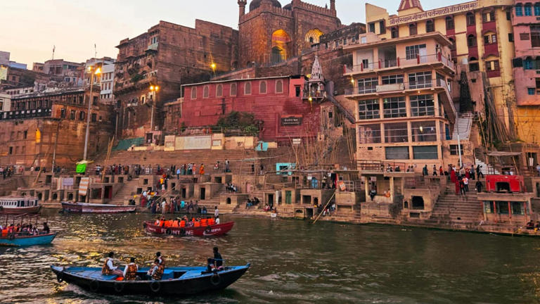 ABP Live budget traveller: Discover the spiritual charm of Varanasi ...