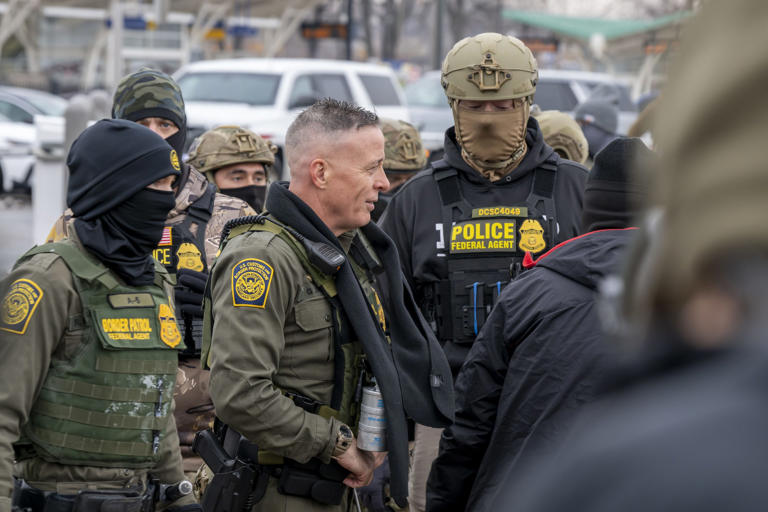 Border Patrol chief praises agents who killed Alex Pretti and offers ...