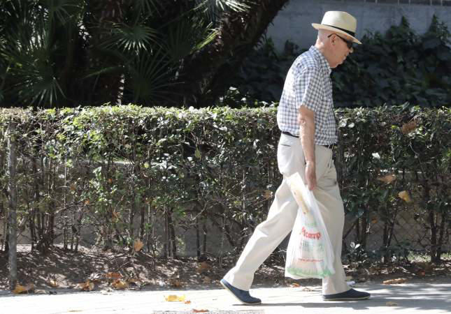 Los jubilados que revisen su base reguladora antes de fin de año pueden ...
