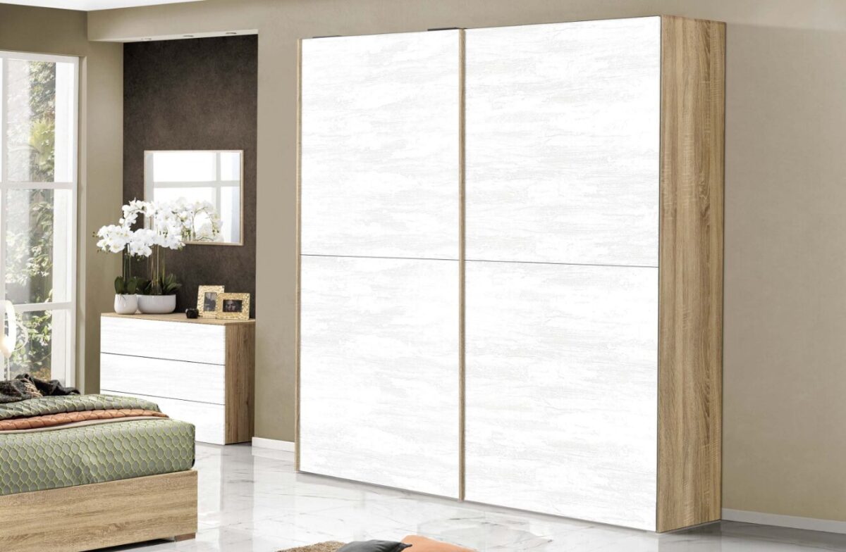 Mondo Convenienza: 2 armadi amatissimi a confronto, quale fa per te?