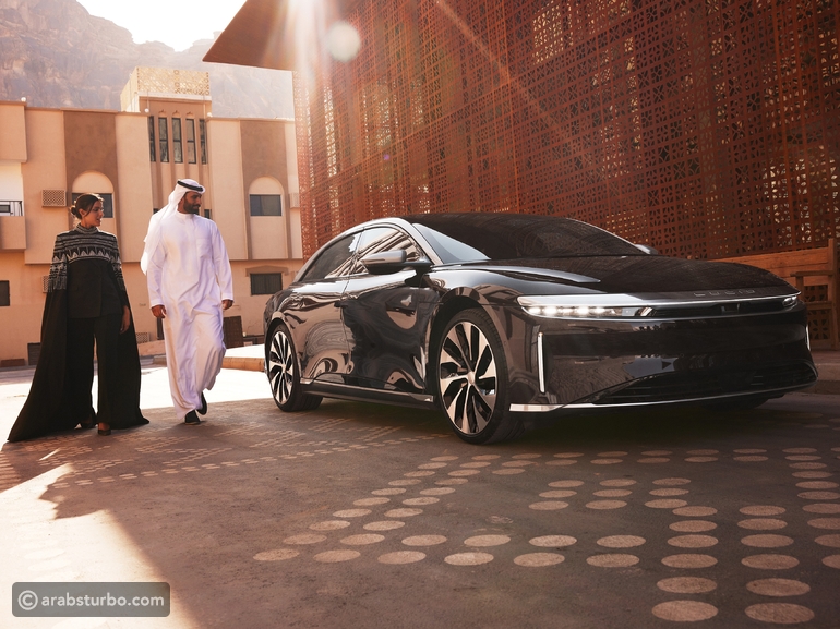 Top 5 fastest-charging electric cars in 2025