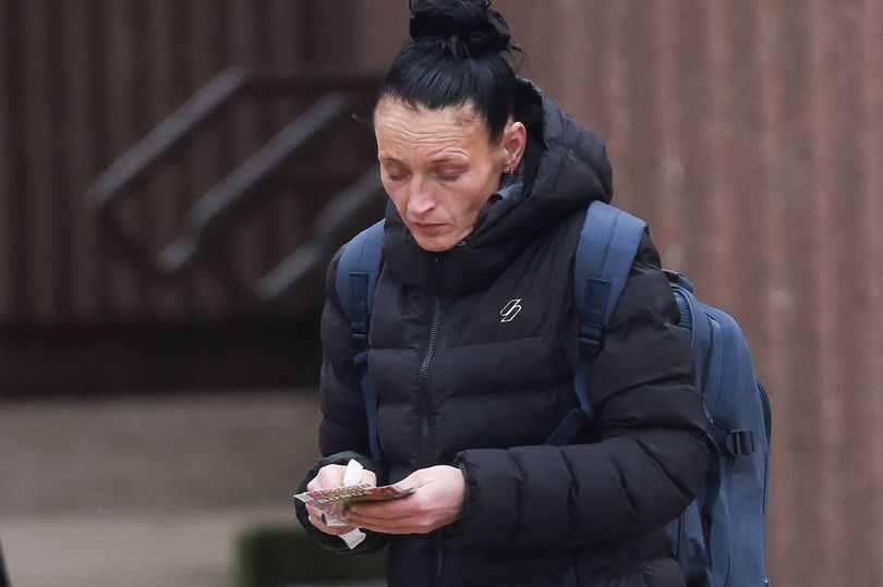 Brazen 'hug' thief laughs at victim in court and celebrates with 'lucky ...