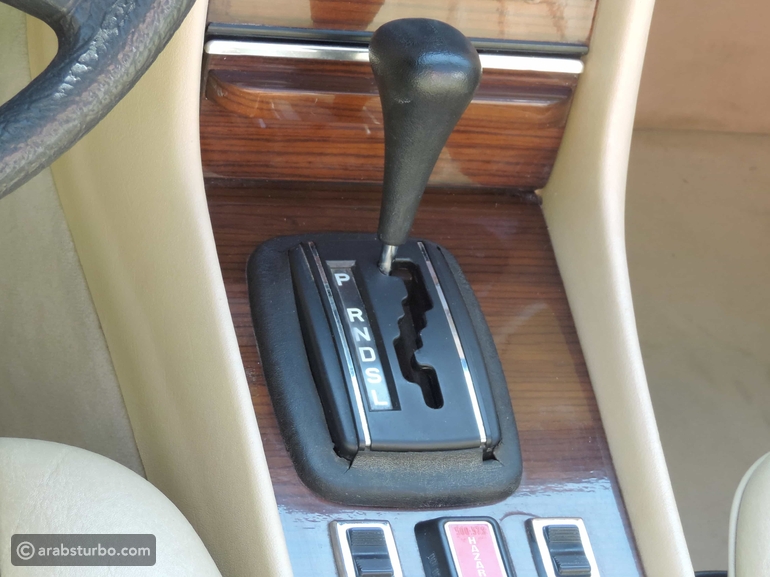 How to stop an automatic car safely and properly