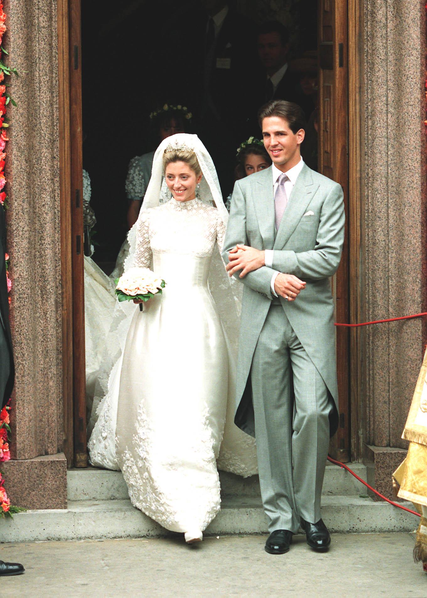 From Princess Madeleine to Queen Maxima, Valentino's most memorable ...