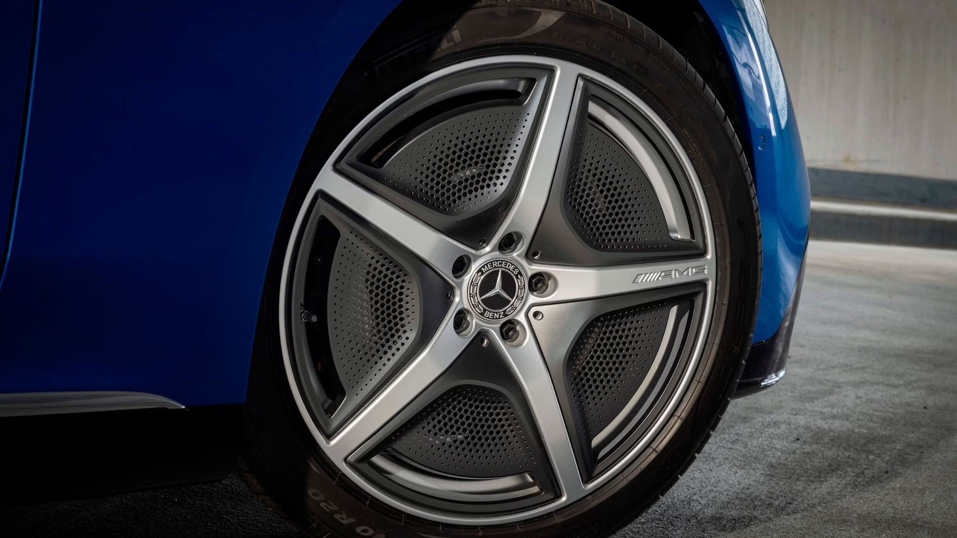 Mercedes EQS, EQE SUV and sedans return to American dealers