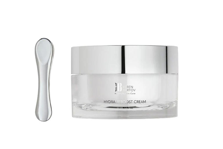 Naomi Watts, 57, and Reese Witherspoon, 49, use this visibly tightening ...