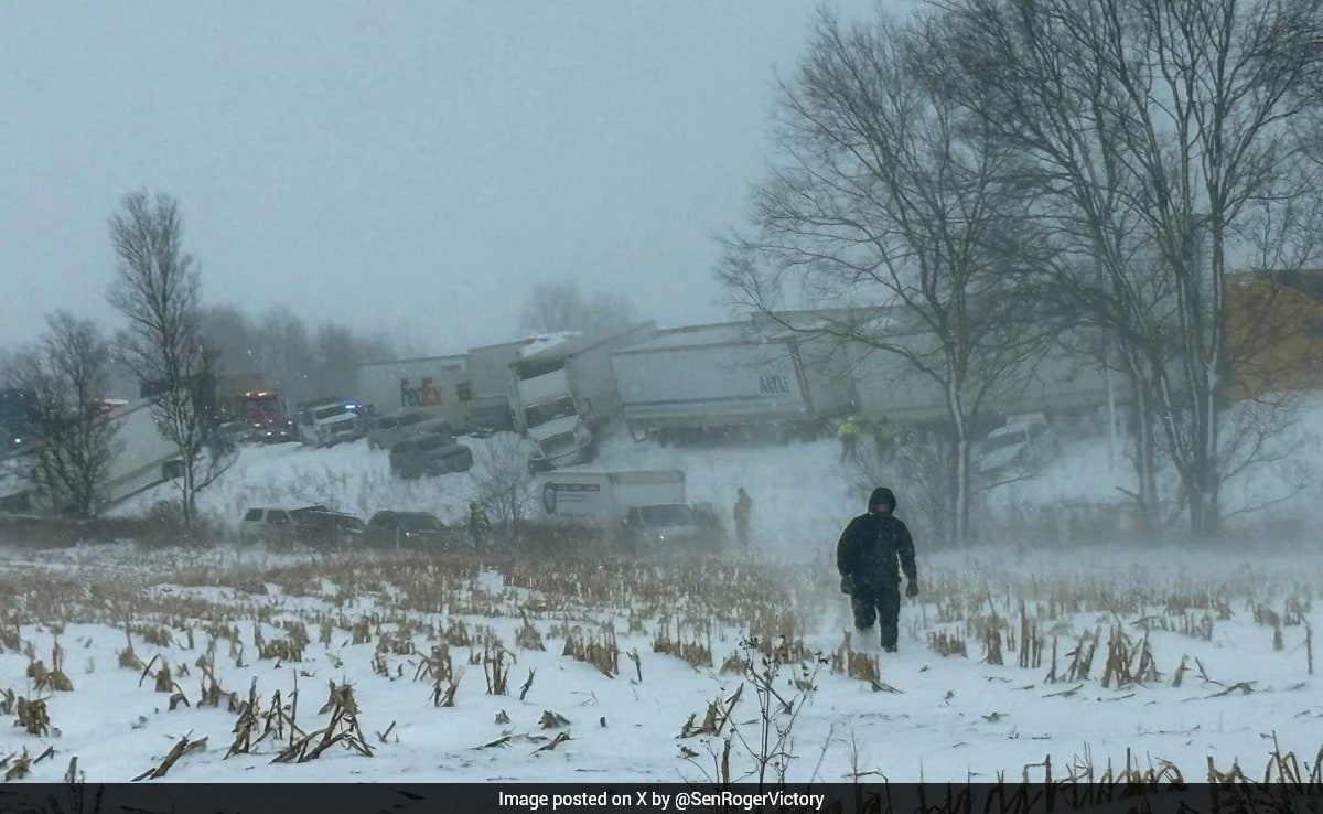 Many injured as over 100 vehicles crash, pile up in Michigan amid snow ...