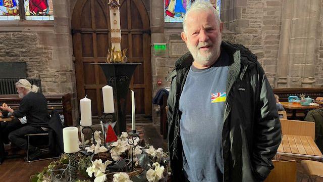 Used candles turned into stoves for Ukraine
