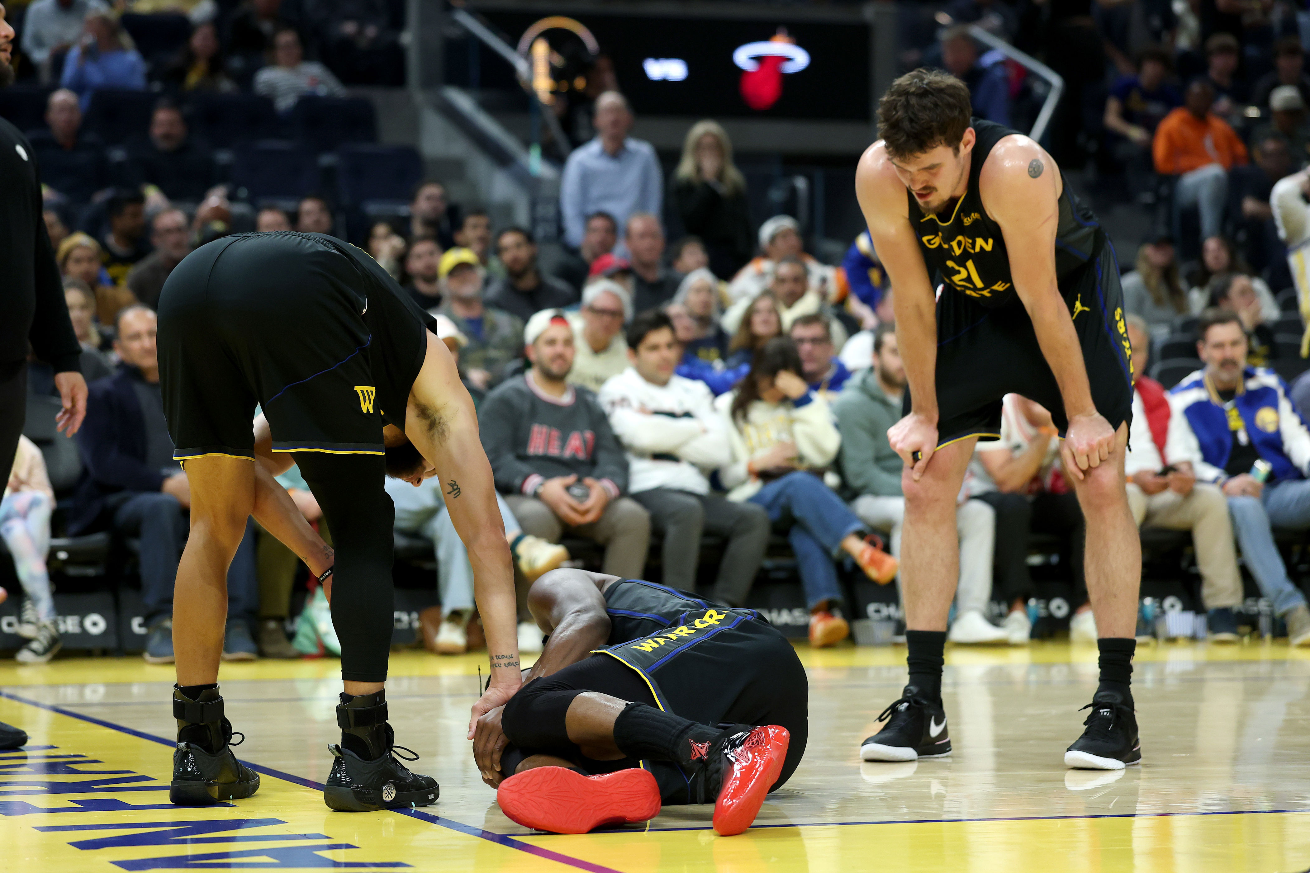 Warriors’ Butler injures knee in Wiggins’ return to Chase Center