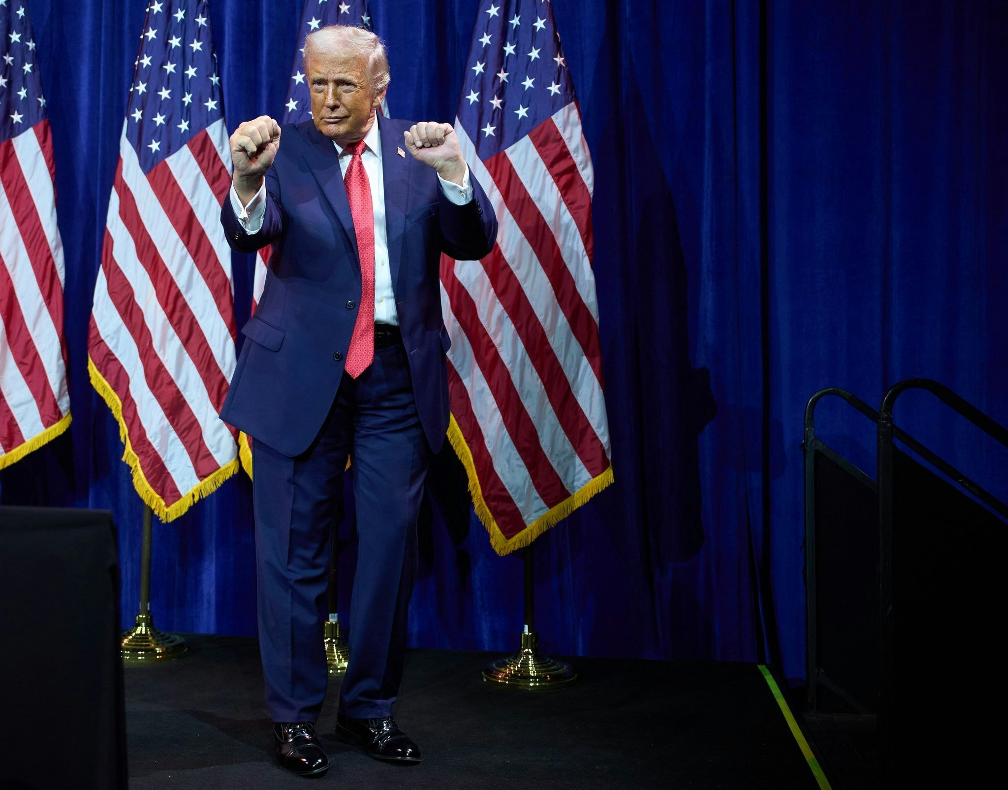 Welthandel: Ein Jahr Trump: Wie US-Zölle die deutsche Wirtschaft treffen