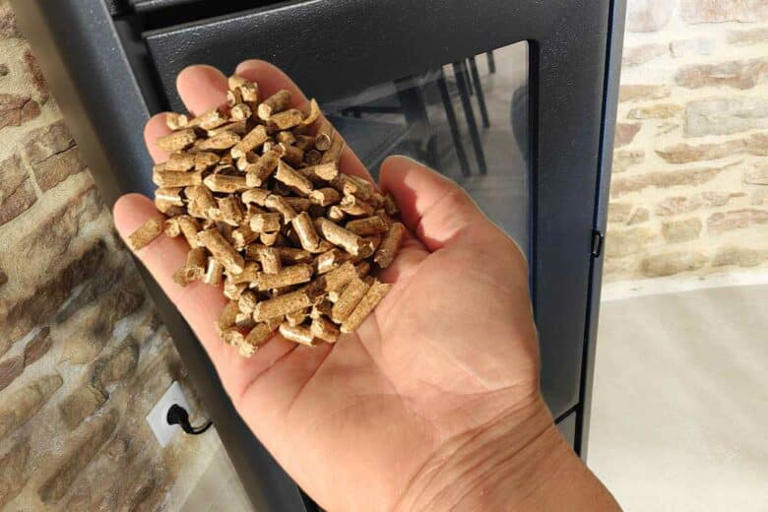 Dossier prix, certificat, législation, tout savoir sur le ramonage en 2026