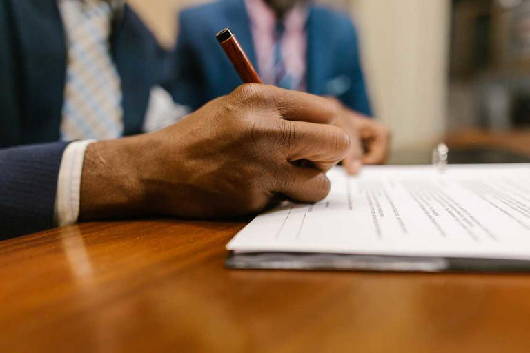 The loan officer who found my sister's fraud chose me over his job