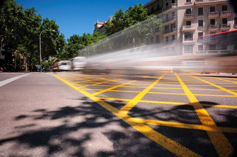 Major update on driving rules for 'box junctions' issued by UK government