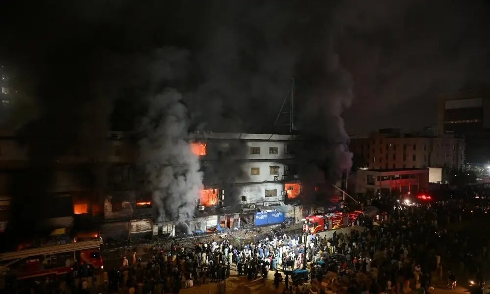 Karachi rescue teams clear Gul Plaza basement after deadly ...