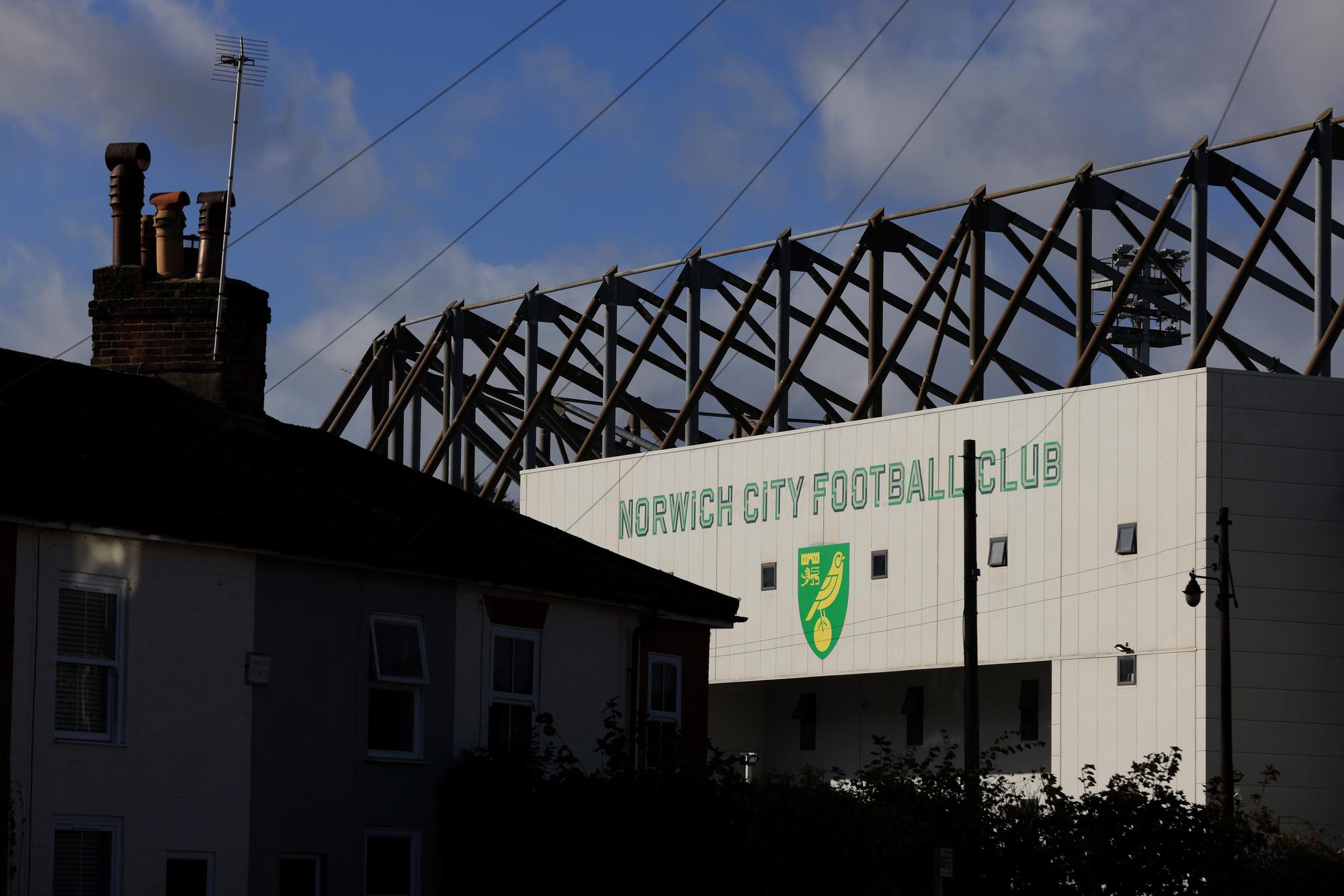 Burnley book spot in last 16 of FA Youth Cup with five-star showing ...
