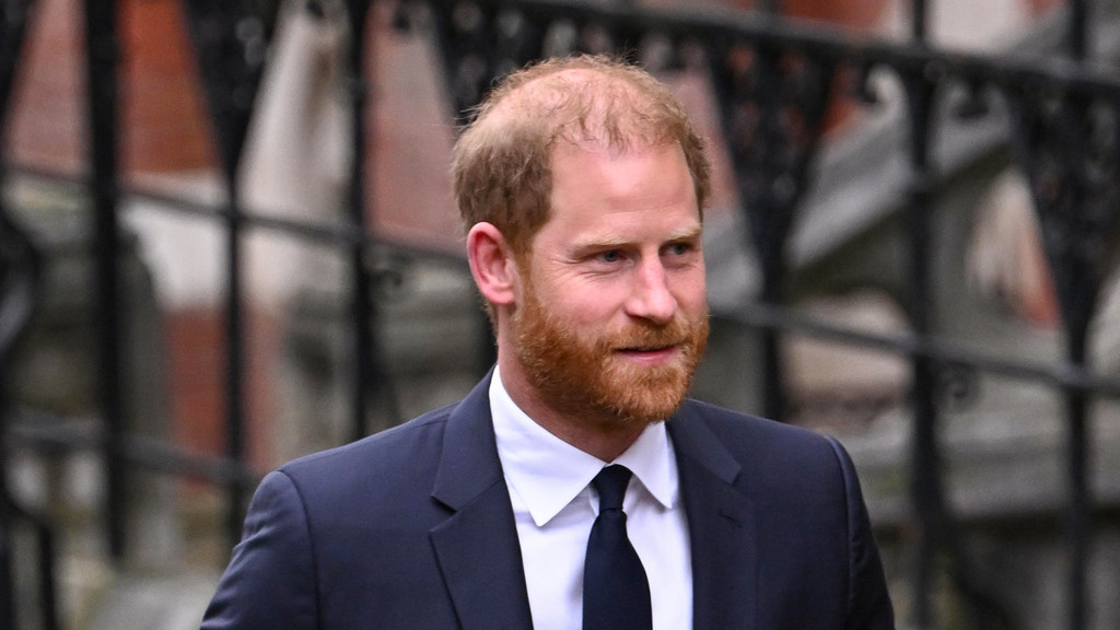 Le prince Harry se sent « confiant et prêt » au premier jour de son ...