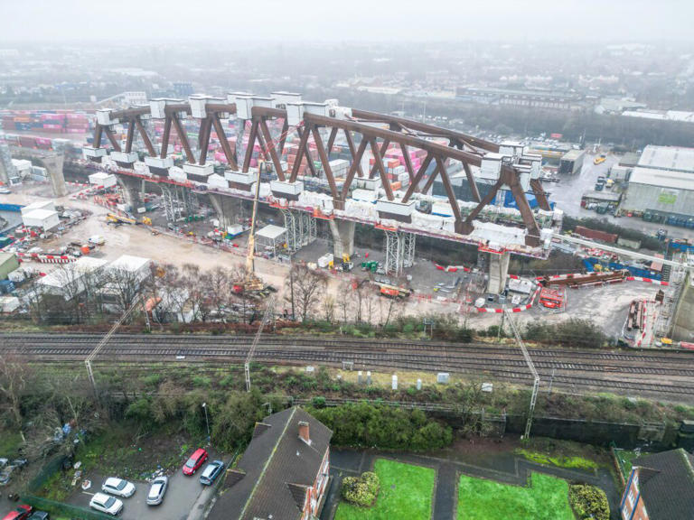 “We live by gigantic HS2 viaduct – its like having the Forth Bridge in ...