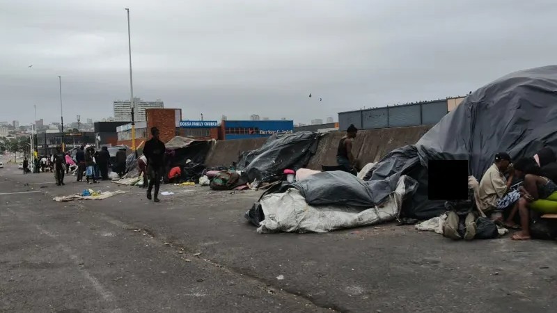 Durban's M4 homelessness crisis: Vagrants return despite municipal ...